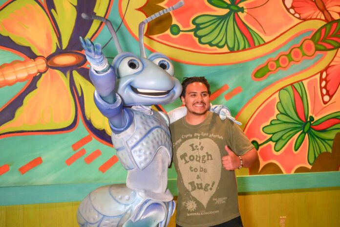 Disney Cast Members Say Bug Bye to "It's a Bugs Life" | Chip and Company