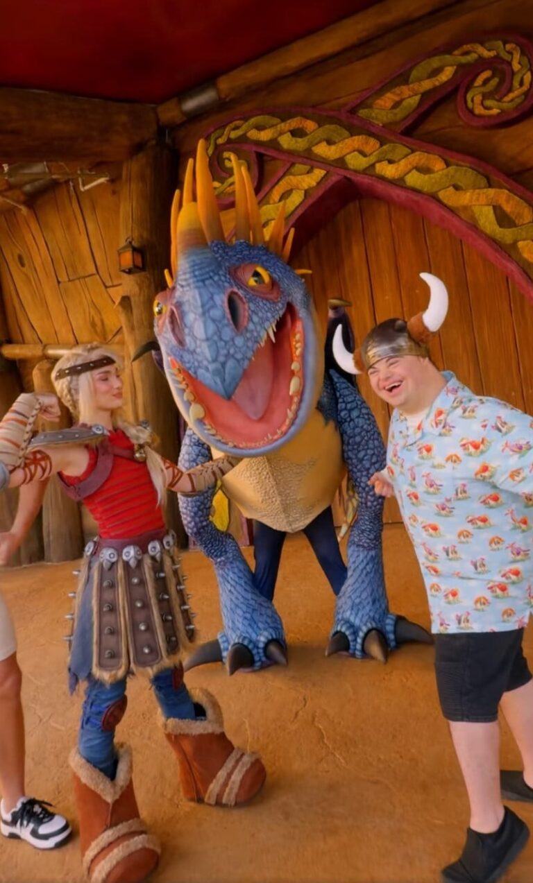 First look at Stormfly & Astrid at Isle of Berk in Epic Universe | Chip ...
