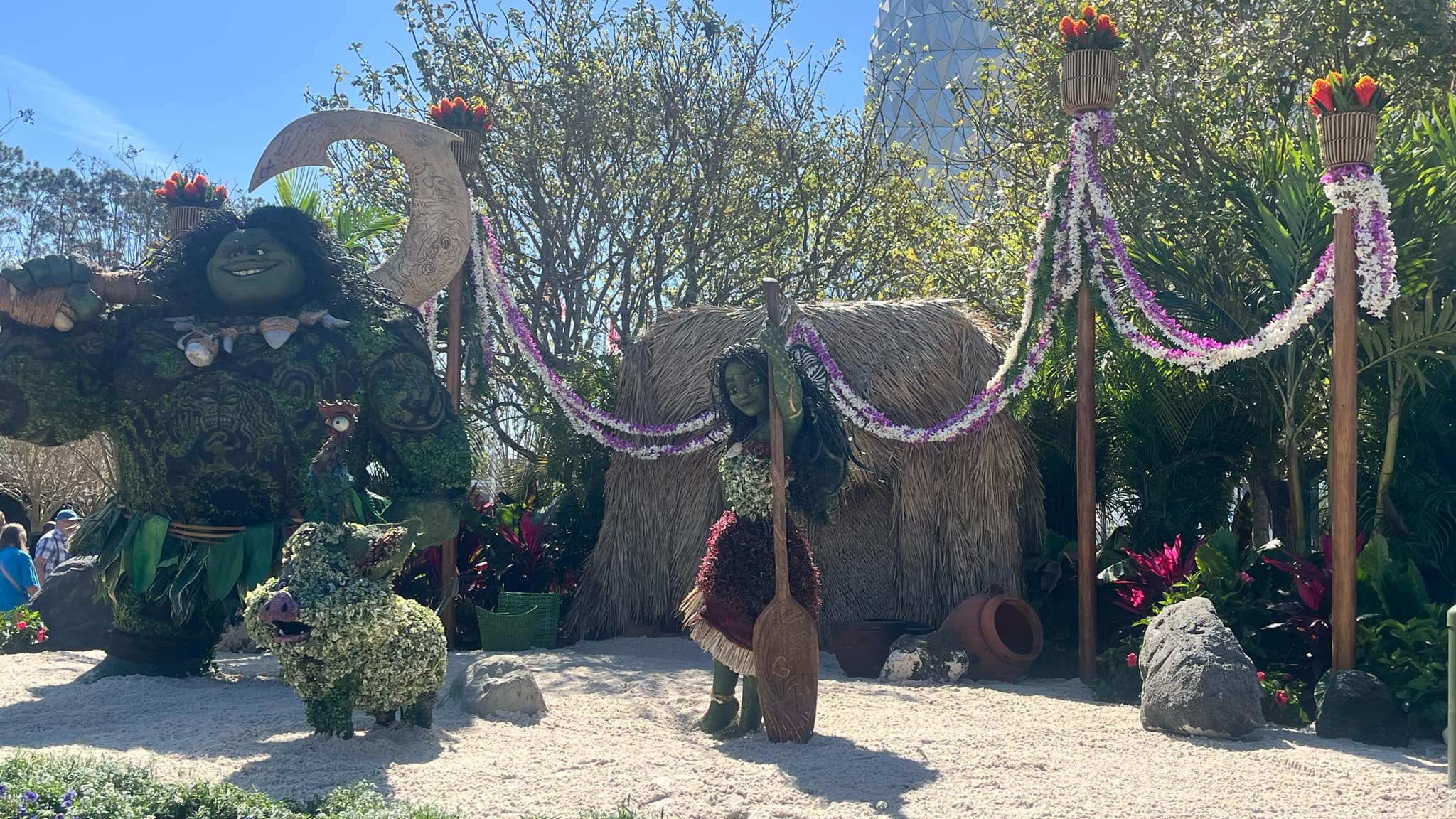 New Moana Topiaries Debuts at EPCOT Flower & Garden Festival | Chip and Company