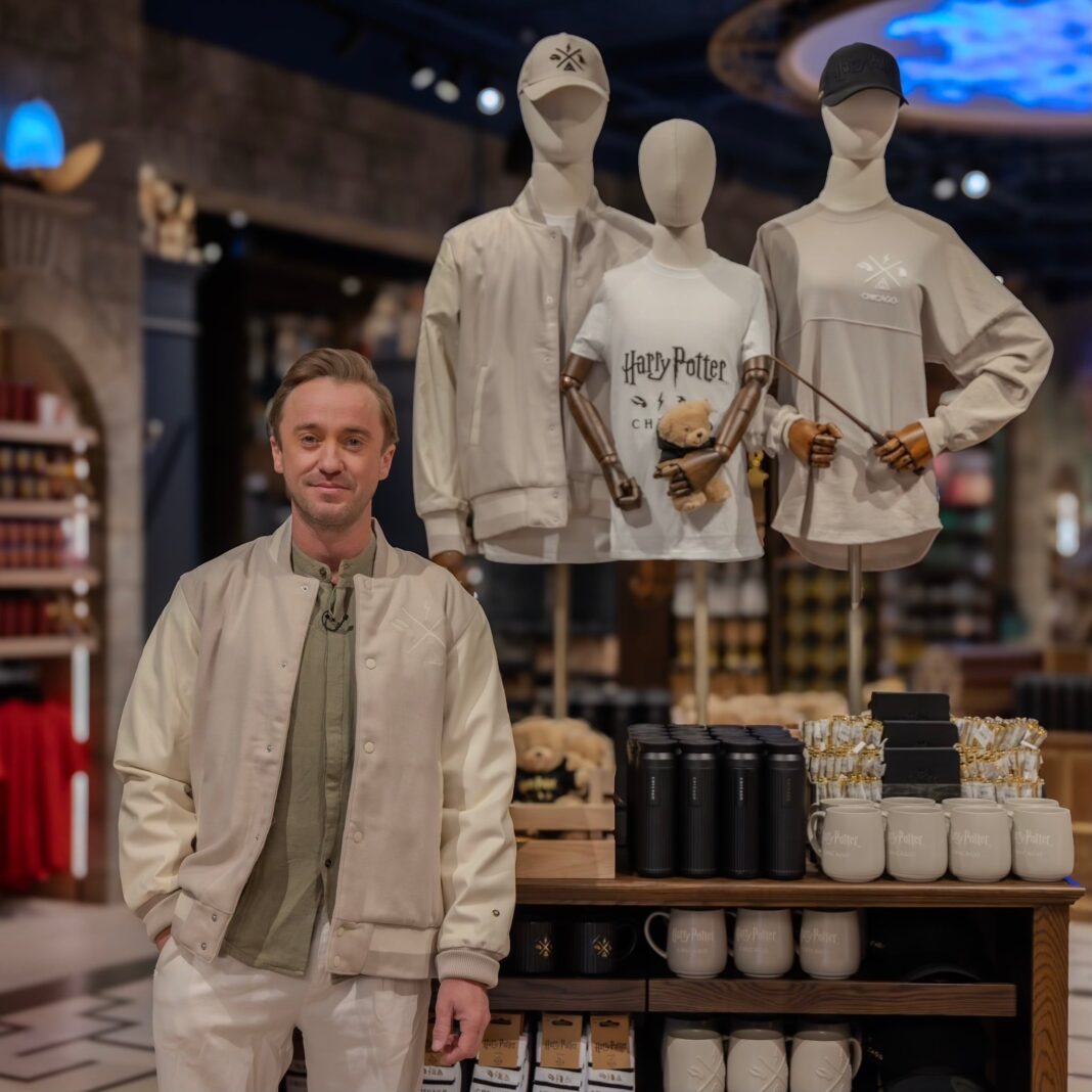 Harry Potter Shop Chicago is now open | Chip and Company