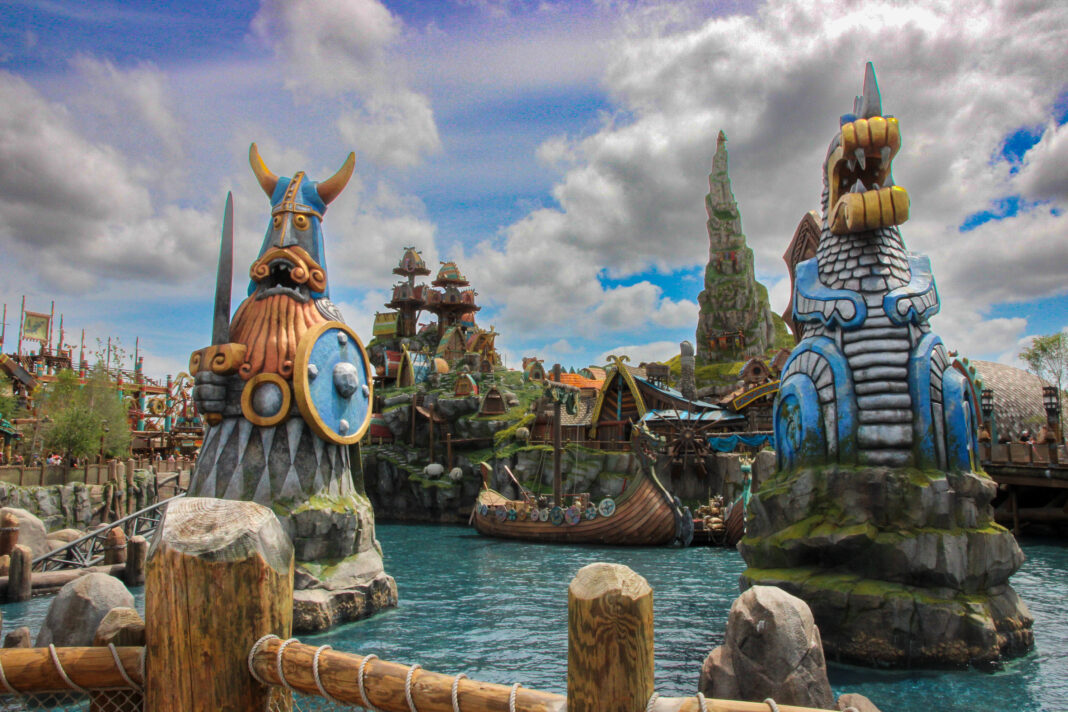 Viral Mac & Cheese Cone in Isle of Berk at Universal Orlando | Chip and ...