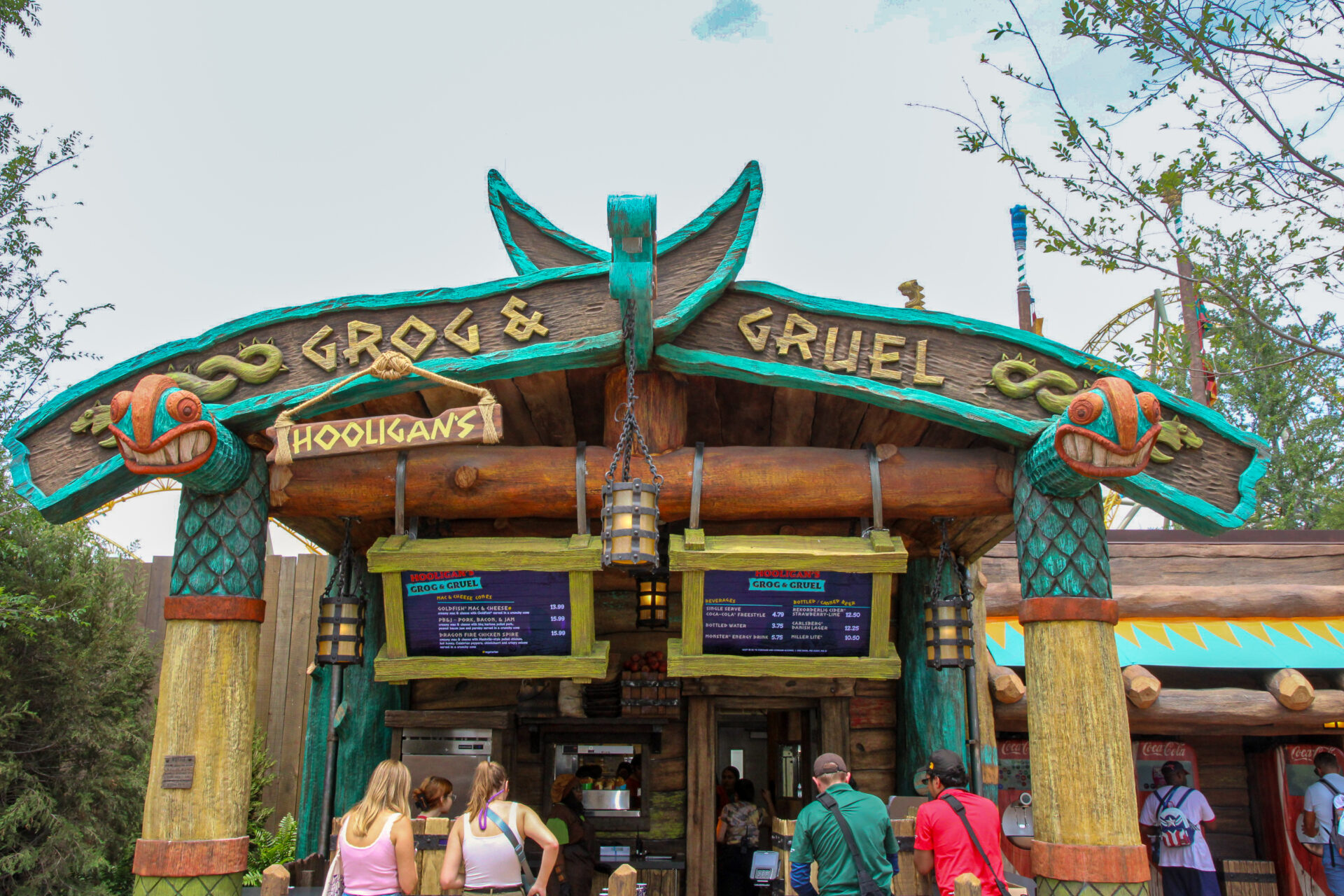 Viral Mac & Cheese Cone in Isle of Berk at Universal Orlando | Chip and ...