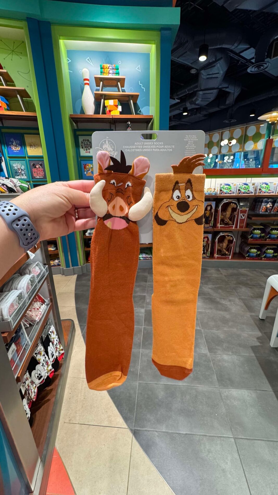 Forget Your Worries, Wear These Timon and Pumbaa Socks! | Chip and Company