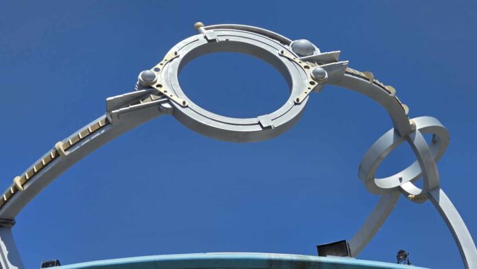 Ride Vehicles Removed From Astro Orbiter in Magic Kingdom | Chip and ...