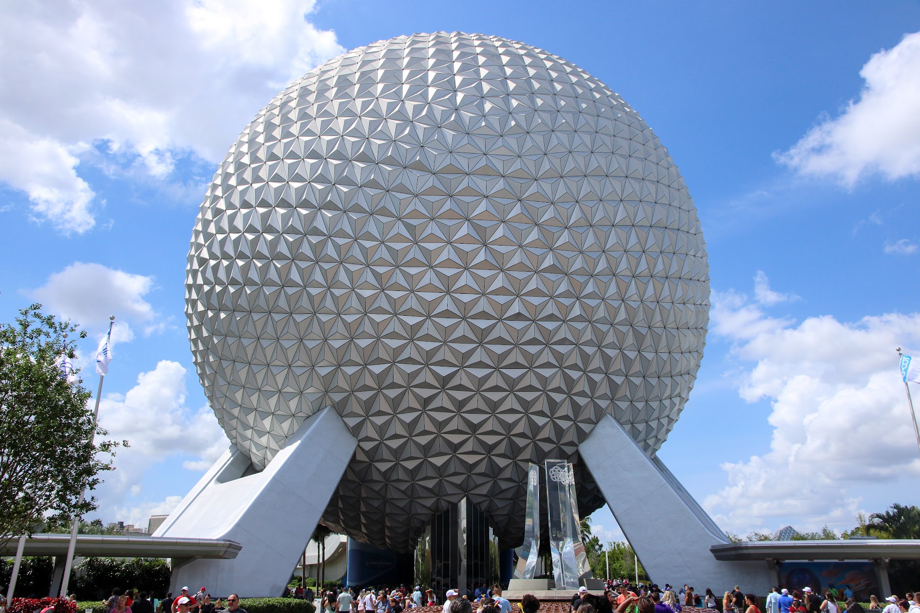 Disney Profits Surge in Q2 2025 Driven by Theme Parks and Cruise Line ...