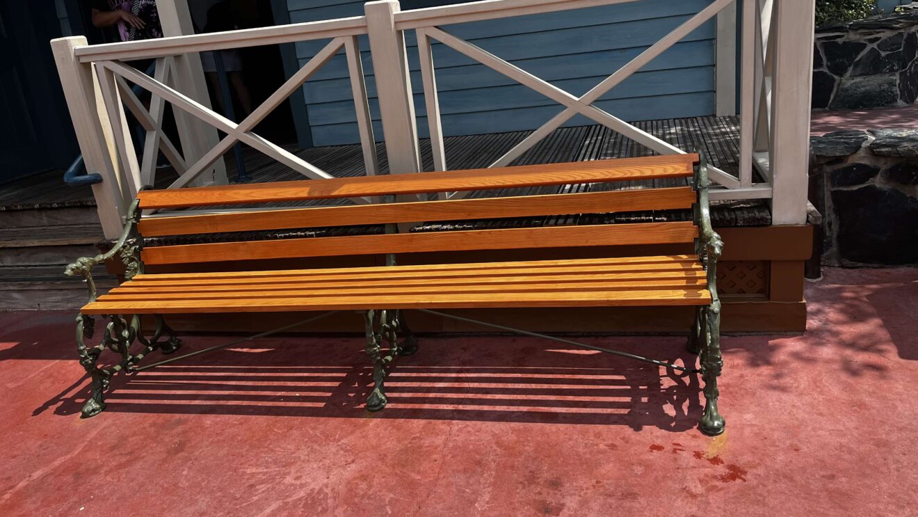 Ghostly Dog Bench Returns to Memento Mori Shop Outside Haunted Mansion ...