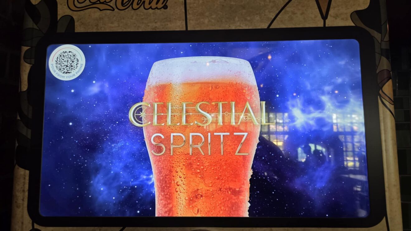 We Tried the Exclusive Celestial Spritz at The Oak and Star Tavern ...