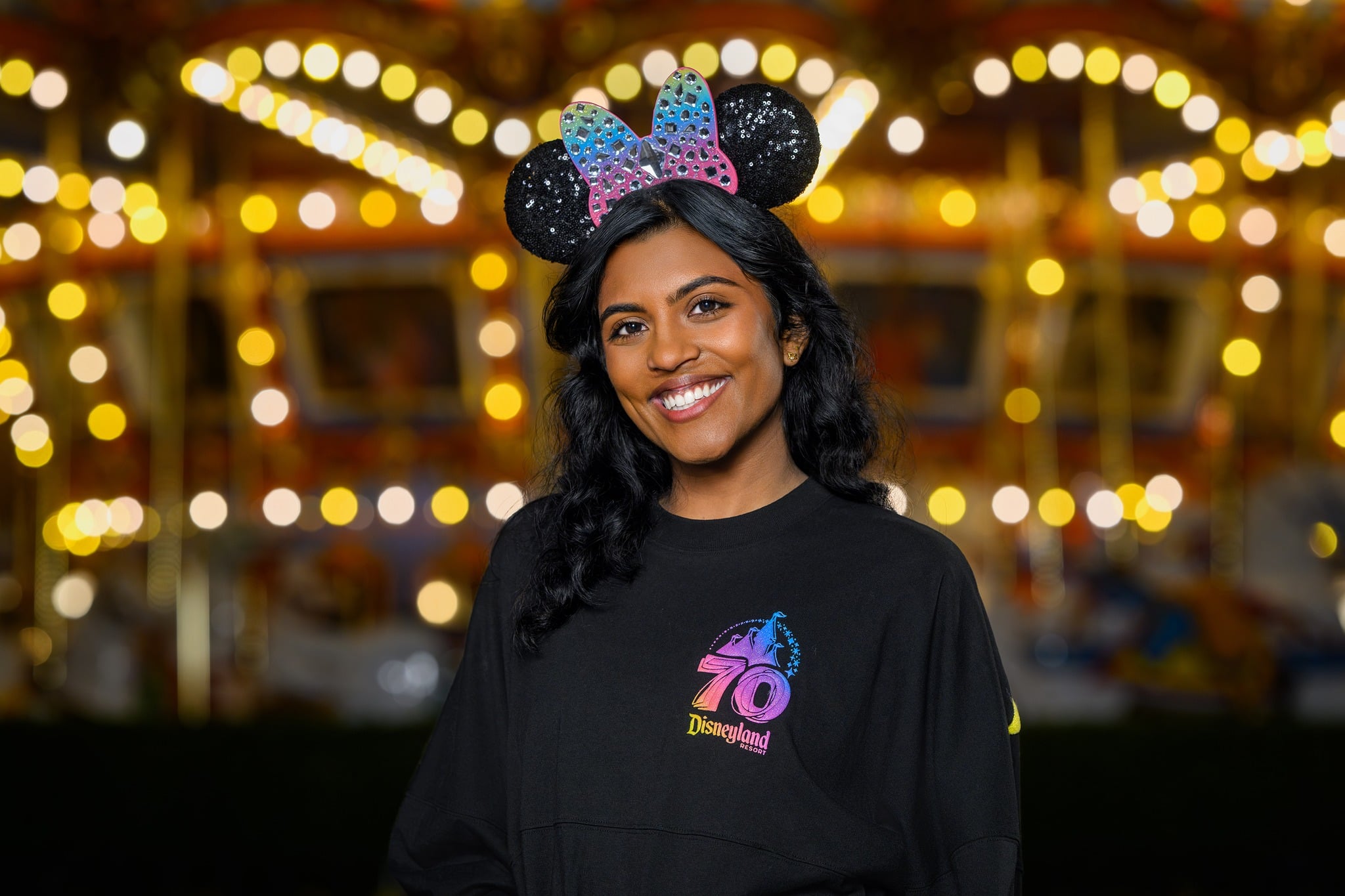 Magic Key Holders Get Early Access to Disneyland's 70th Anniversary ...