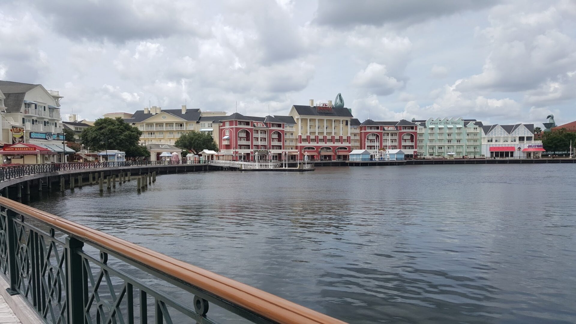 Disney World Extends 35% Off Hotel Bounceback Offer to 2026 | Chip and ...