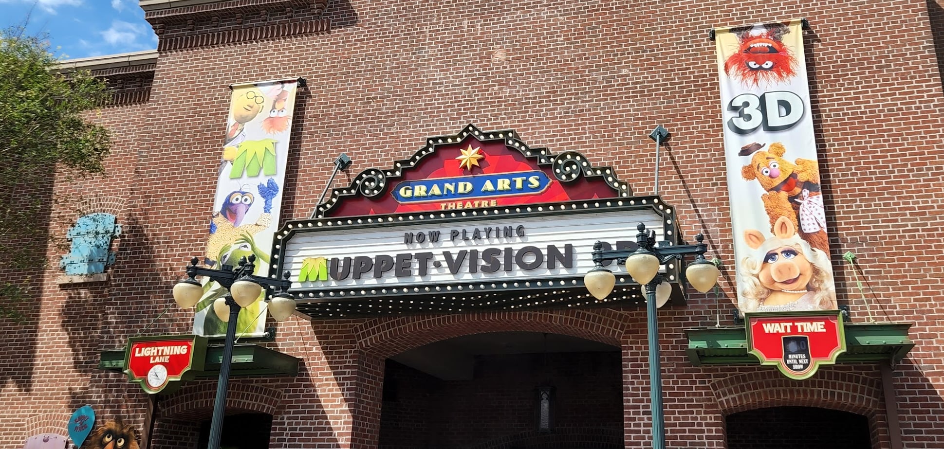 Officially the FINAL WEEK to Enjoy Muppets Courtyard before it Closes ...