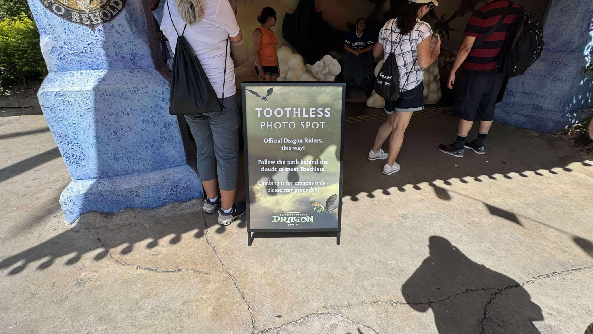 Toothless from How to Train your Dragon Photo Op at Islands of ...