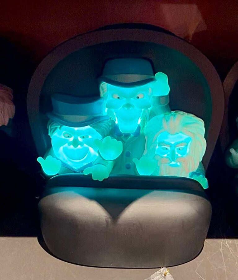 Don't Look Back! The Haunted Mansion's Hitchhiking Ghosts Doom Buggy ...