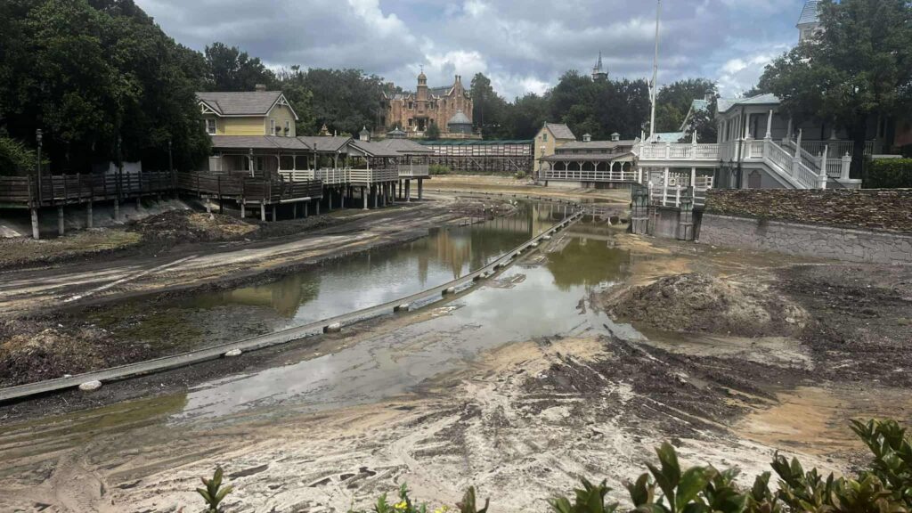 Few Thousand Fish Relocated from Magic Kingdom during Rivers of America ...